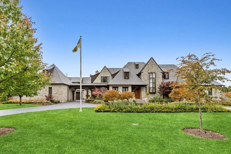 An Unprecedented Resort-style Living Estate in Burr Ridge, Illinois