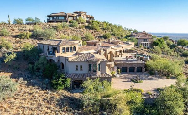 This $5.35 Million Entertainer's Dream Home in Fountain Hills Boasts ...