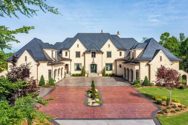 Exceptional Luxury Estate in Tennessee Boasts Equally Impressive Resort ...