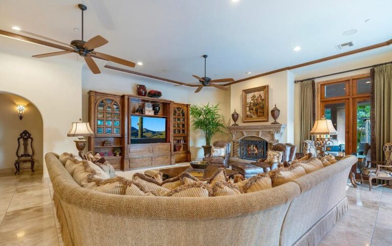 This Breathtaking Estate in Paradise Valley with Resort Like Grounds is ...