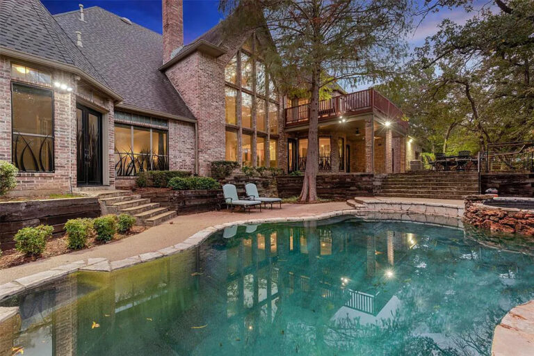 This $2.35 Million Extraordinary Home in Grapevine Hiddens In Dense ...