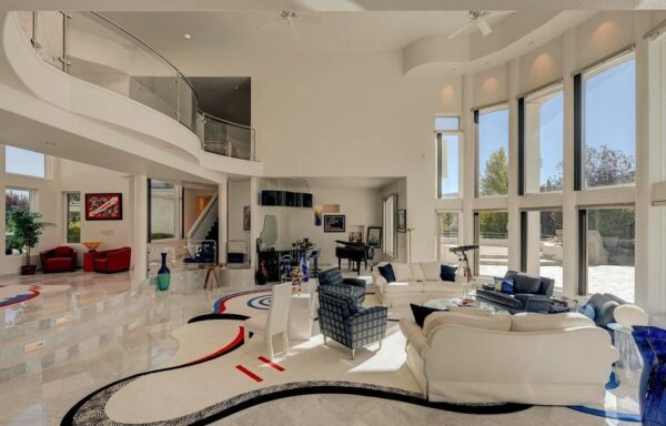 A Stunning Private Estate with Expansive and Beautifully Landscaped ...