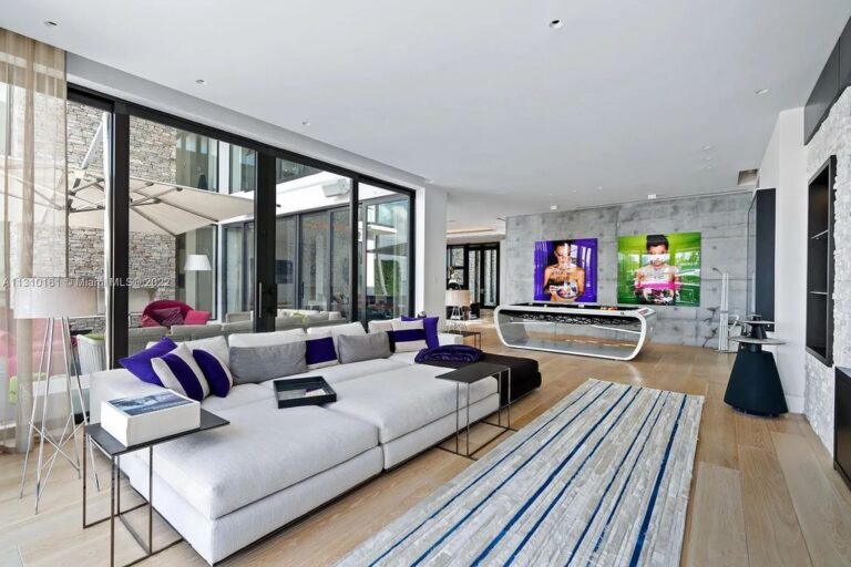 A Stunning Venetian Island waterfront home in Miami Beach, Featuring ...