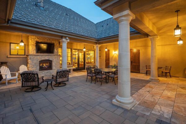 Beautifully Maintained Luxury Home with A Rare Combination of Fine ...