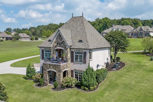 Exquisite Lakefront Estate on 5.09 Acres with Boat Dock and Guest House ...