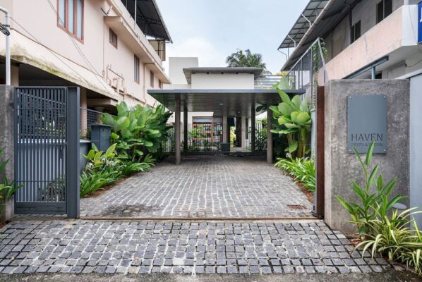 HAVEN Residence with Open Plan yet Ensure Privacy by VSP Architects