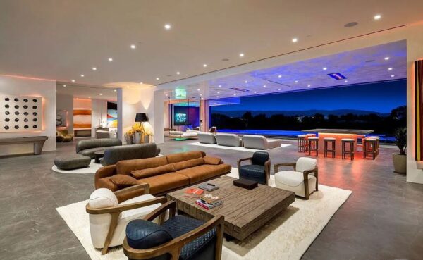 World Class Estate inside The Madison Club with The Mature Landscape ...