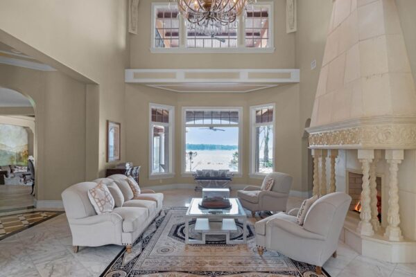 Magnificent Lakefront Italian Estate and An Entertainer’s Dream with ...