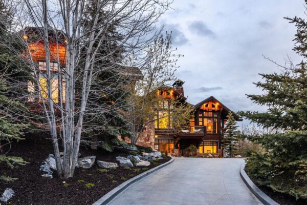 Remarkable Ski-in Ski-out Single Family Home with Truly Panoramic Views ...