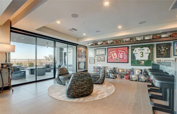 Stunning Spacious Home on An Elevated Lot with Breathtaking Views of ...