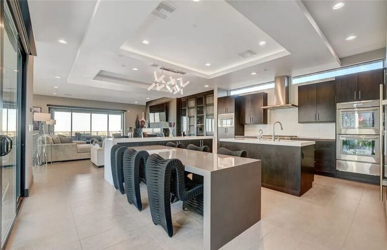 Stunning Spacious Home on An Elevated Lot with Breathtaking Views of ...