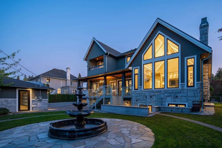 This Magnificent World-class Mansion in Vancouver, Canada Tastefully ...