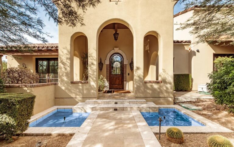 Charming Traditional Style Home in Scottsdale Arizona Impresses You ...