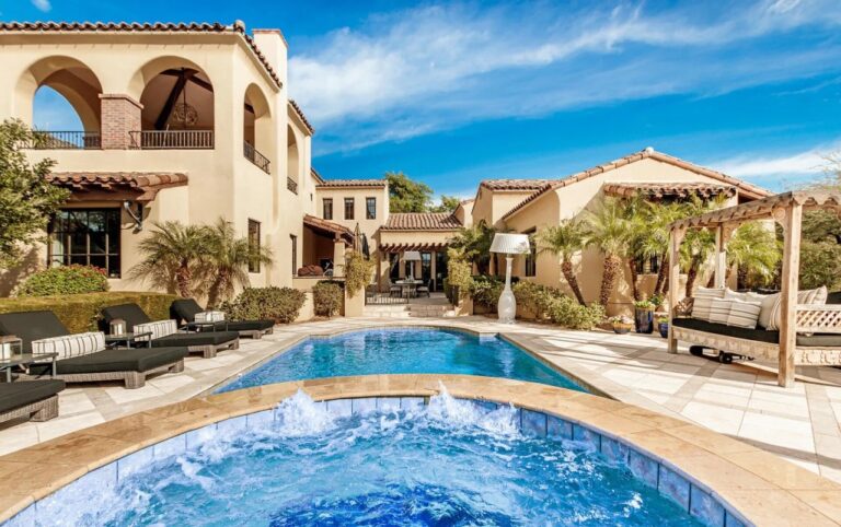 Charming Traditional Style Home in Scottsdale Arizona Impresses You ...
