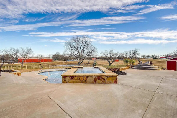 This Perfect $2.5 Million Home in Springtown Texas Provides The ...
