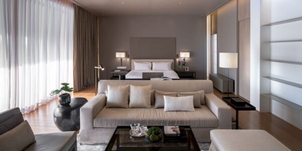 Casa Cloud with Attentive and Localized Architecture by BOONDESIGN