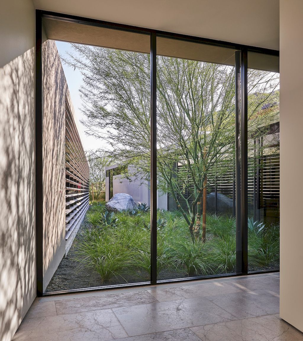 Kawish Court House in California with nature connection by o2 Architecture