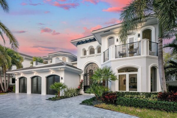 Luxury Estate Home with 80 Feet of Direct Intracoastal Waterfront Views ...