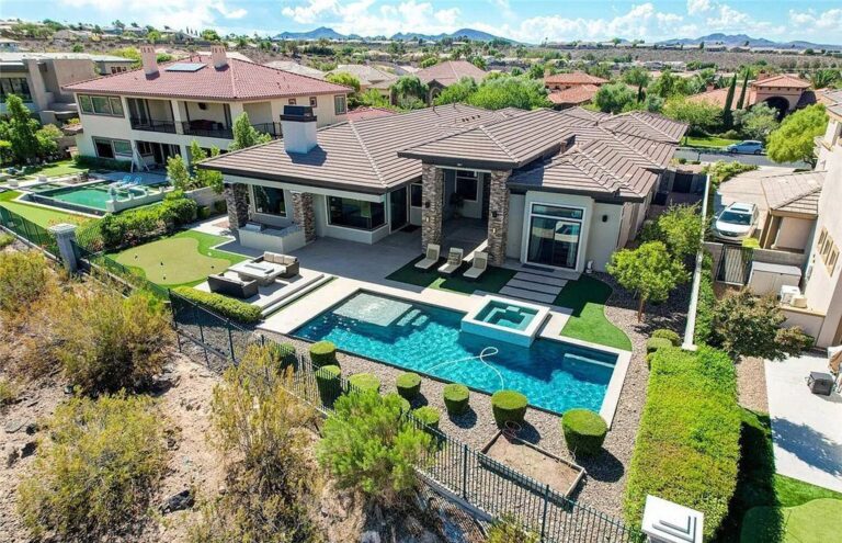 Magnificent Single Story Custom Home on Elevated Lot with Spectacular ...