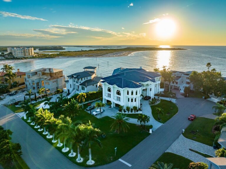 Magnificent Trophy Property in Tierra Verde, Florida with Sweeping Wide ...