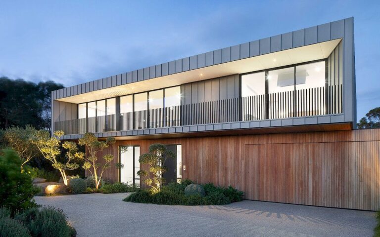 Somers Modular Home, a Beach House in Luxury and Light by Modscape
