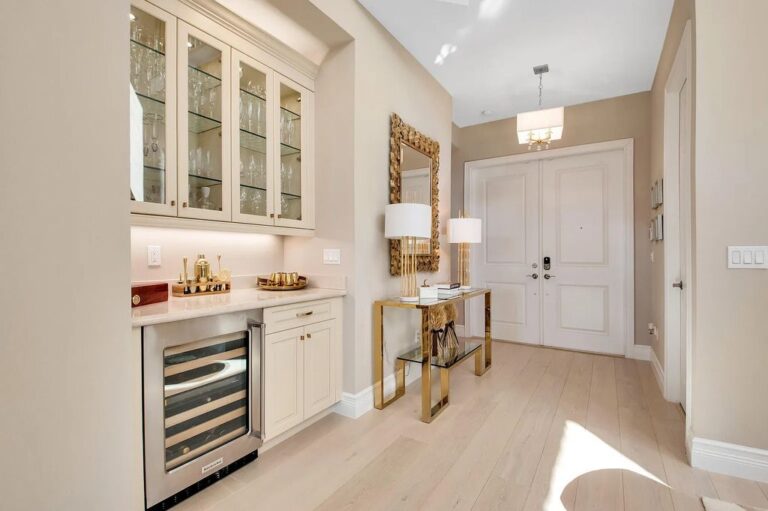 The Lakefront Annabelle Model Home With High-end Furnishings in Boca ...