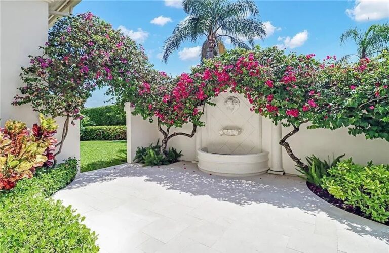 The Majestic Lakefront Estate in Naples Florida is Already On The ...