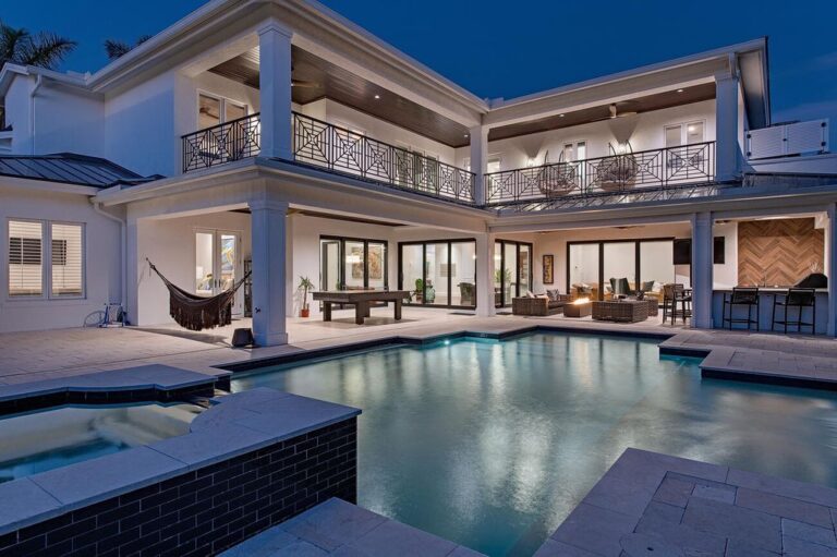 This $7.3 Million Home in Naples was Remastered with Generous Outdoor ...