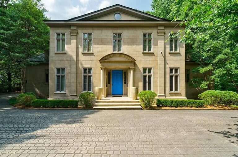 Combine Classical Exterior Design and Dramatic Open Interiors, This ...