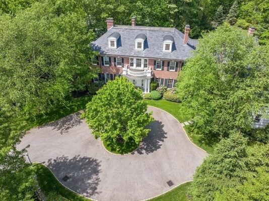 Sitting Majestically Amidst Lush Grounds, Spectacular Georgian Mansion ...