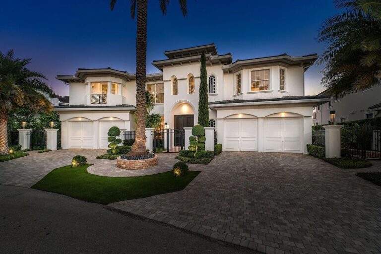 Spectacular Waterfront Mansion in Boca Raton, Florida with Expansive ...