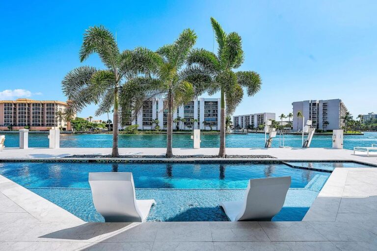 Spectacular Waterfront Mansion in Boca Raton, Florida with Expansive ...
