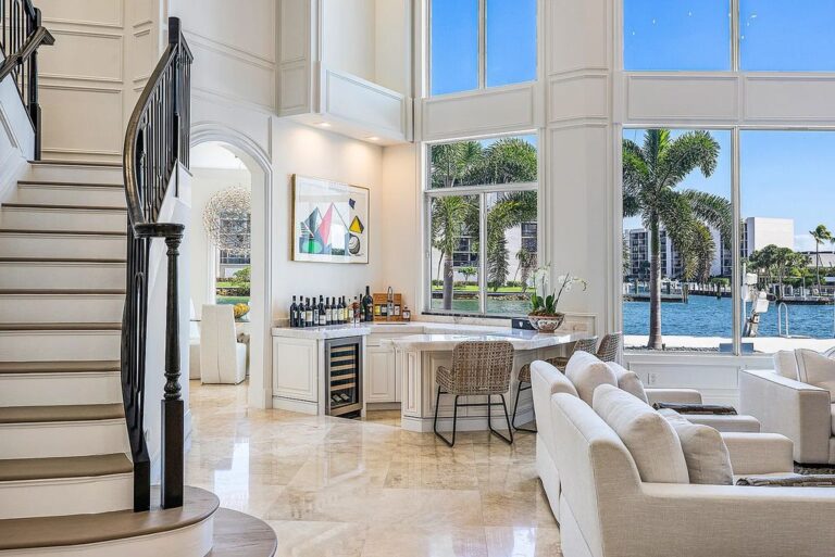 Spectacular Waterfront Mansion in Boca Raton, Florida with Expansive ...