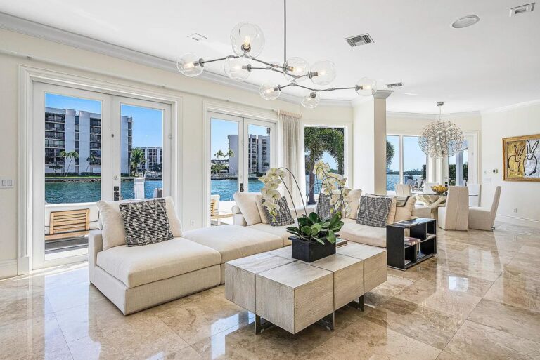 Spectacular Waterfront Mansion in Boca Raton, Florida with Expansive ...