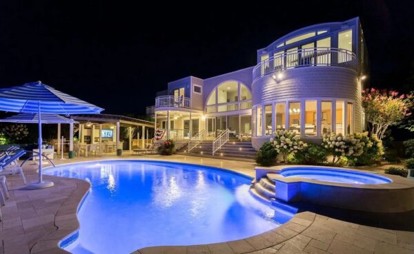 This $5.199M Fabulous Bayfront Compound with Smashing Interiors, Unique ...