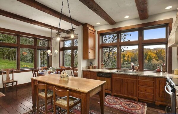 This $5.5M Angle Farm Estate in Scio, OR Built with Extraordinary ...