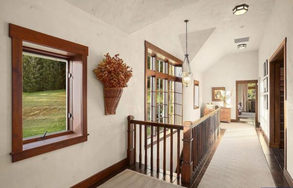 This $5.5M Angle Farm Estate in Scio, OR Built with Extraordinary ...