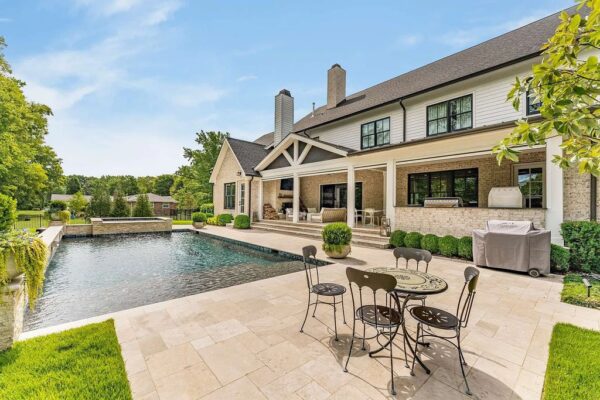 This $5,450,000 Smart Home in Nashville, TN Features the Height of ...