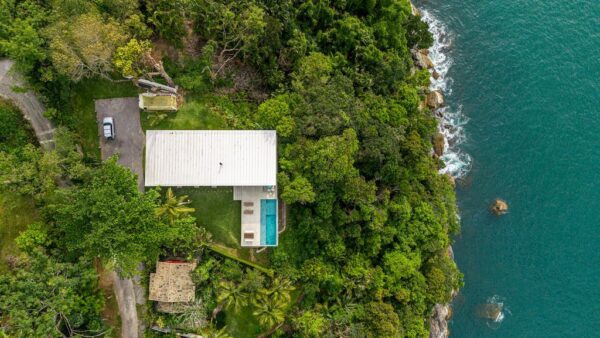 Toque Toque House, simple, flexible project in Brazil by Nitsche Arquitetos