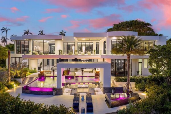Experience Unrivaled Luxury Living at the Churchill Estate in Manalapan ...