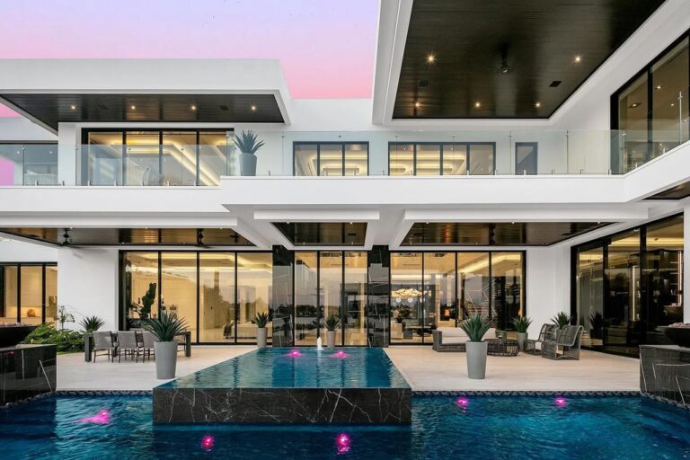 Experience Unrivaled Luxury Living at the Churchill Estate in Manalapan ...