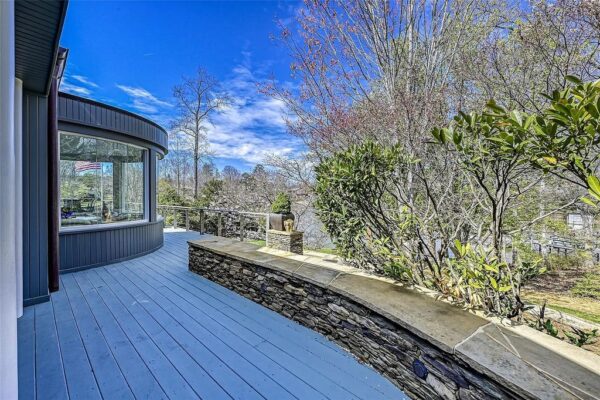 For $3.2M, This is Your Chance to Own Lakefront Property with Bauhaus ...