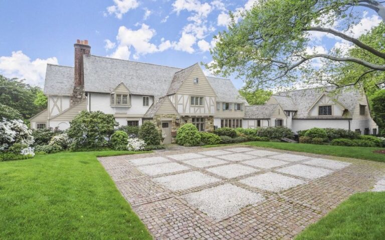 For $6.55M Exquisite Architectural Details Combined with Modern Updates ...