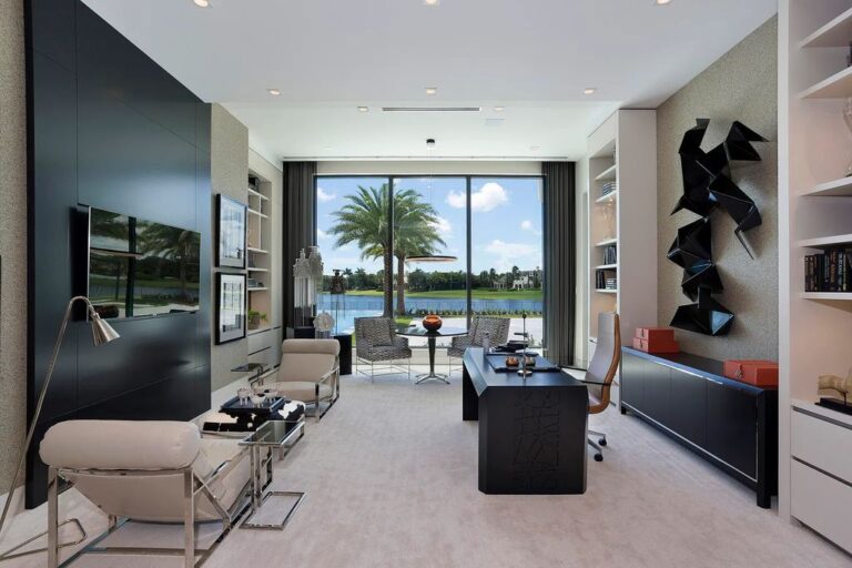 Private and Luxurious Lakefront Mansion with Infinity Pool and Tennis ...