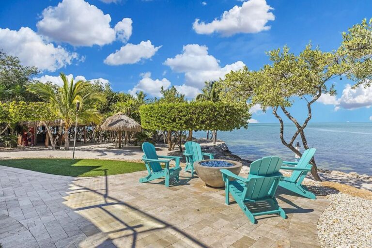 Stunning Beachfront Paradise in Marathon, Florida with Private Beach ...