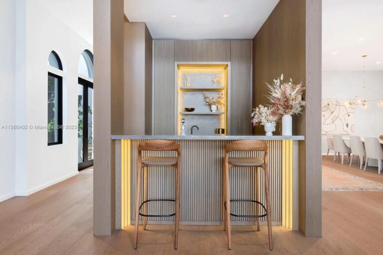 Stunning Luxury Transitional Home with 107 Feet of Waterfront Living in ...