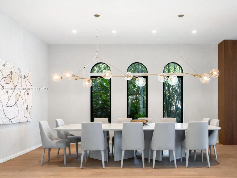 Stunning Luxury Transitional Home with 107 Feet of Waterfront Living in ...