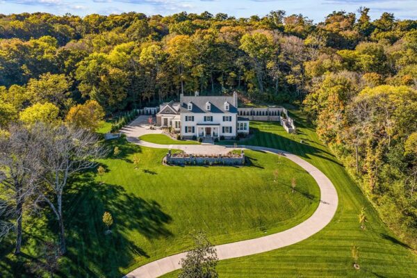 This $10M Beautiful Estate in Nashville, TN Exudes all the ...