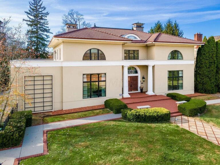 This $2.295M Highly Desirable Home in Columbus, OH Features Beautiful ...