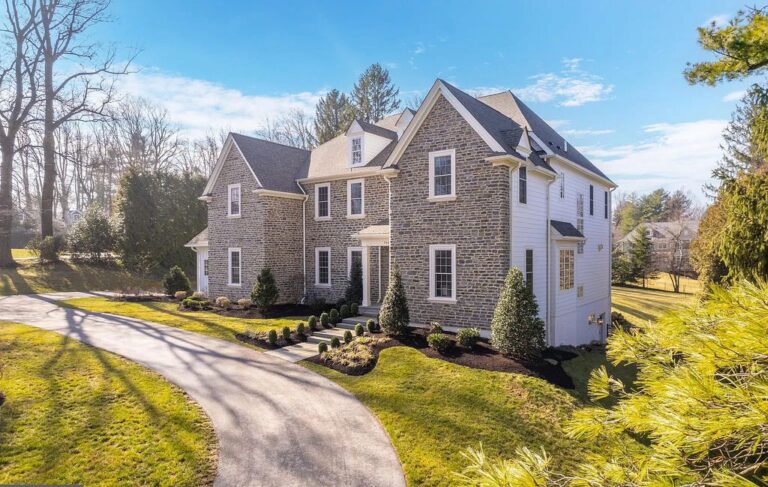 This $2.895M Young and New Home Exemplifies the Very Best of Living in ...
